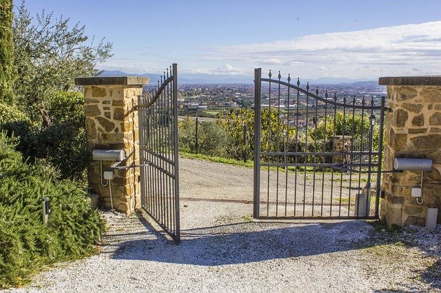 Top 5 Advantages of Installing Electric Gates